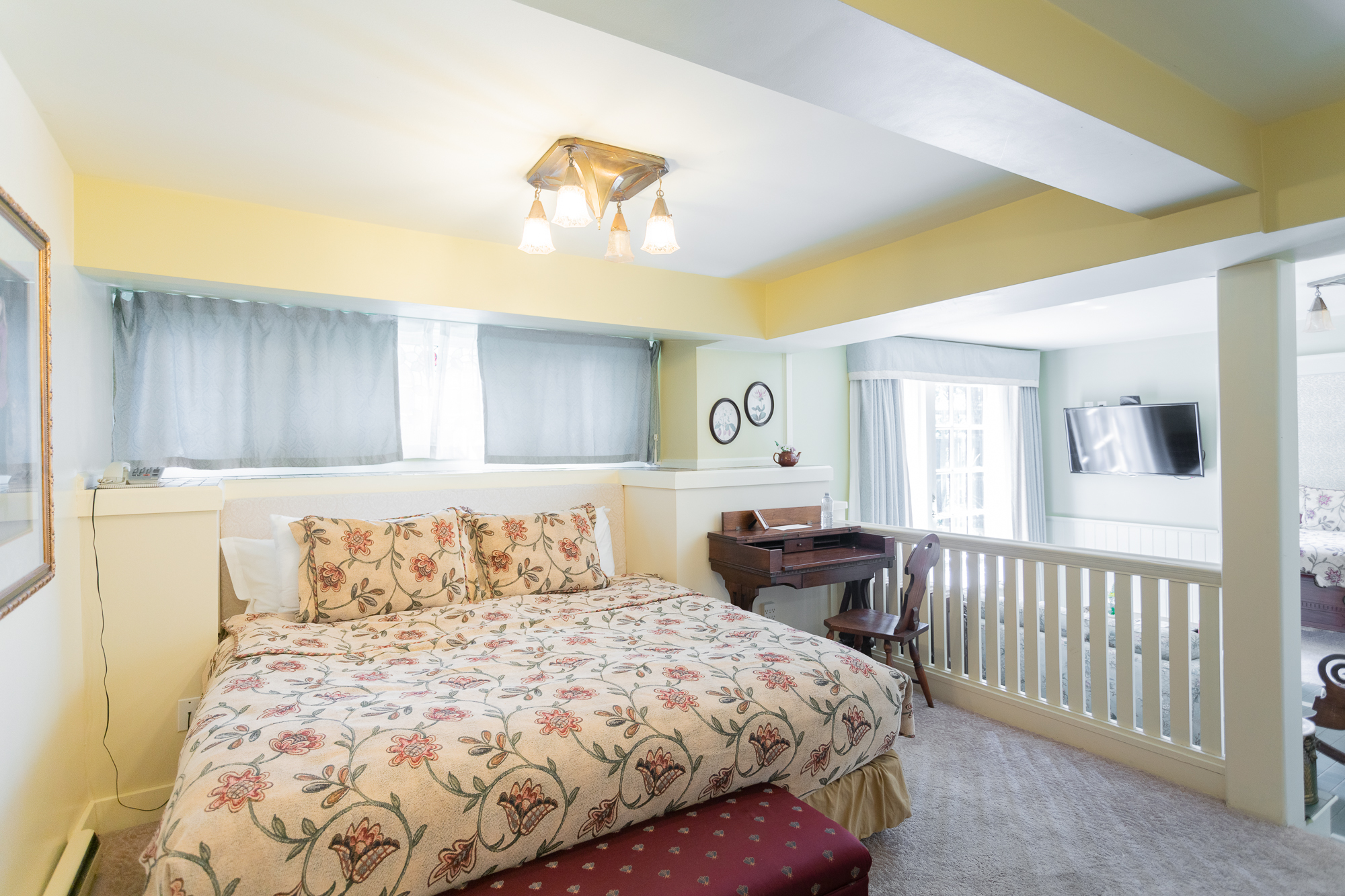 Gatekeepers Suite – Beaconsfield Inn